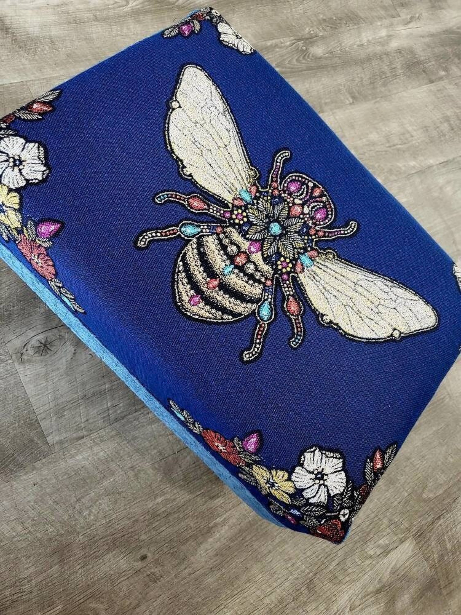 Queen Bee Foot Rest - Etsy