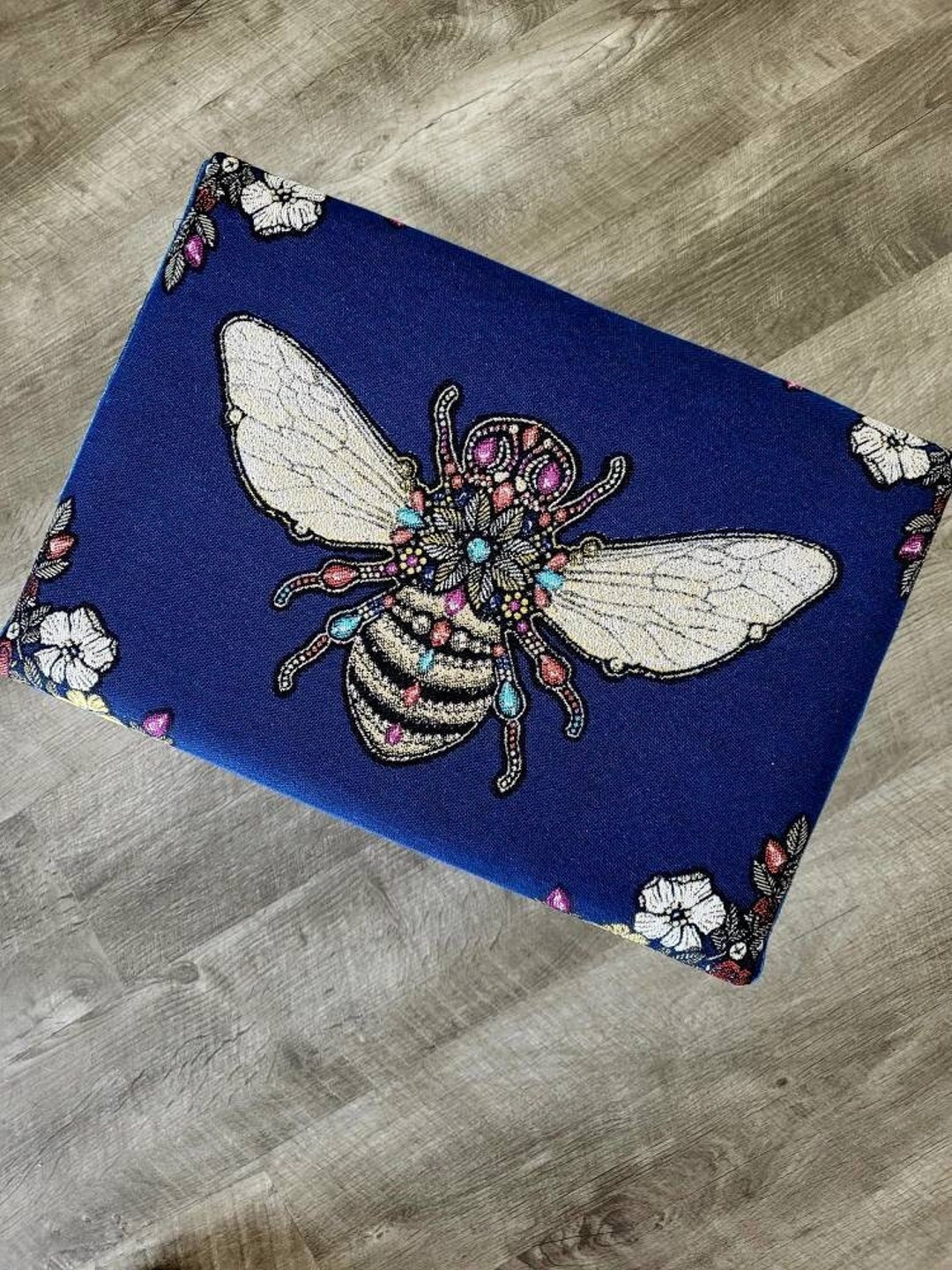 Queen Bee Foot Rest - Etsy