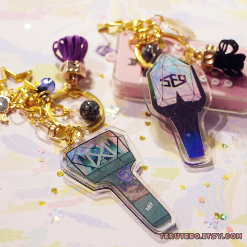 SF9 lightstick / SF9 keychain / charm acrylic | Etsy