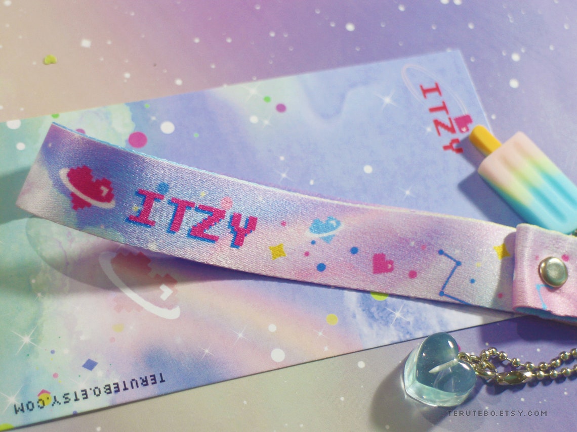 ITZY Keychain / Itzy Light Ring Strap - Etsy