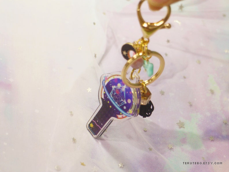 PENTAGON Lightstick Keychain / Acrylic Keychain - Etsy