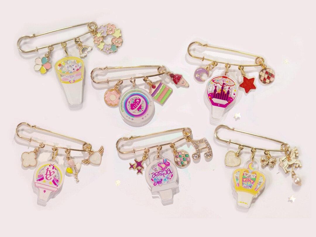 Korean Fandom Merch Bag - Kpop Girl Group Pins / Broochs / Ive Aespa G ...