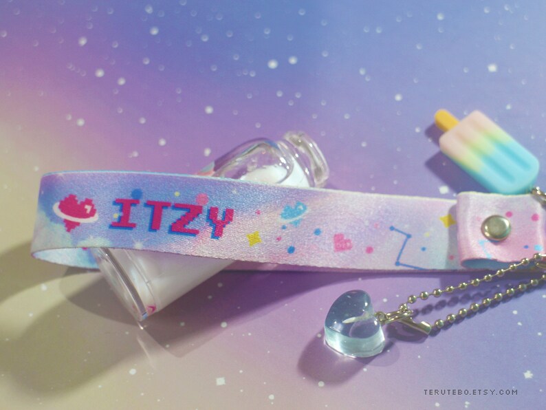 ITZY Keychain / Itzy Light Ring Strap - Etsy