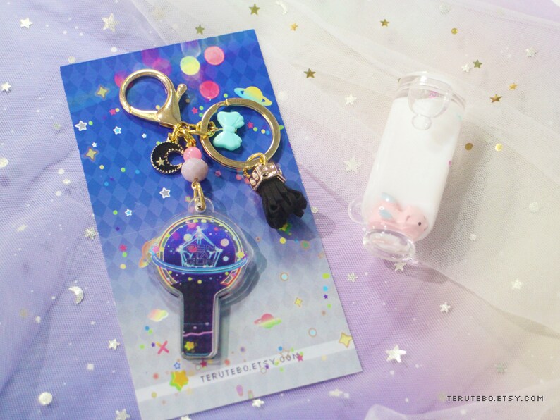 PENTAGON Lightstick Keychain / Acrylic Keychain - Etsy
