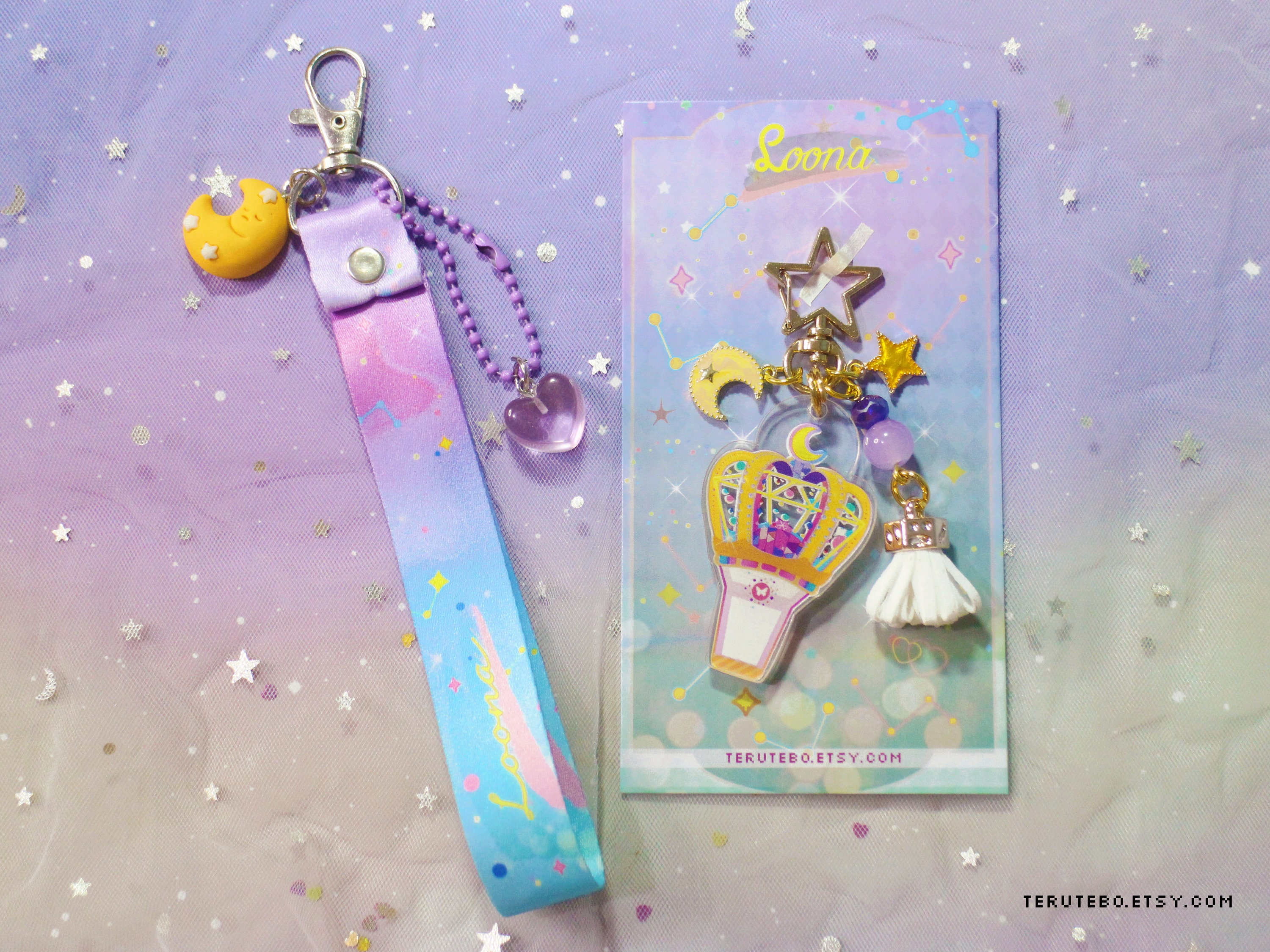 LOONA Keychain / Loona Lightstick Keychain (random Moon Charm) - Etsy ...