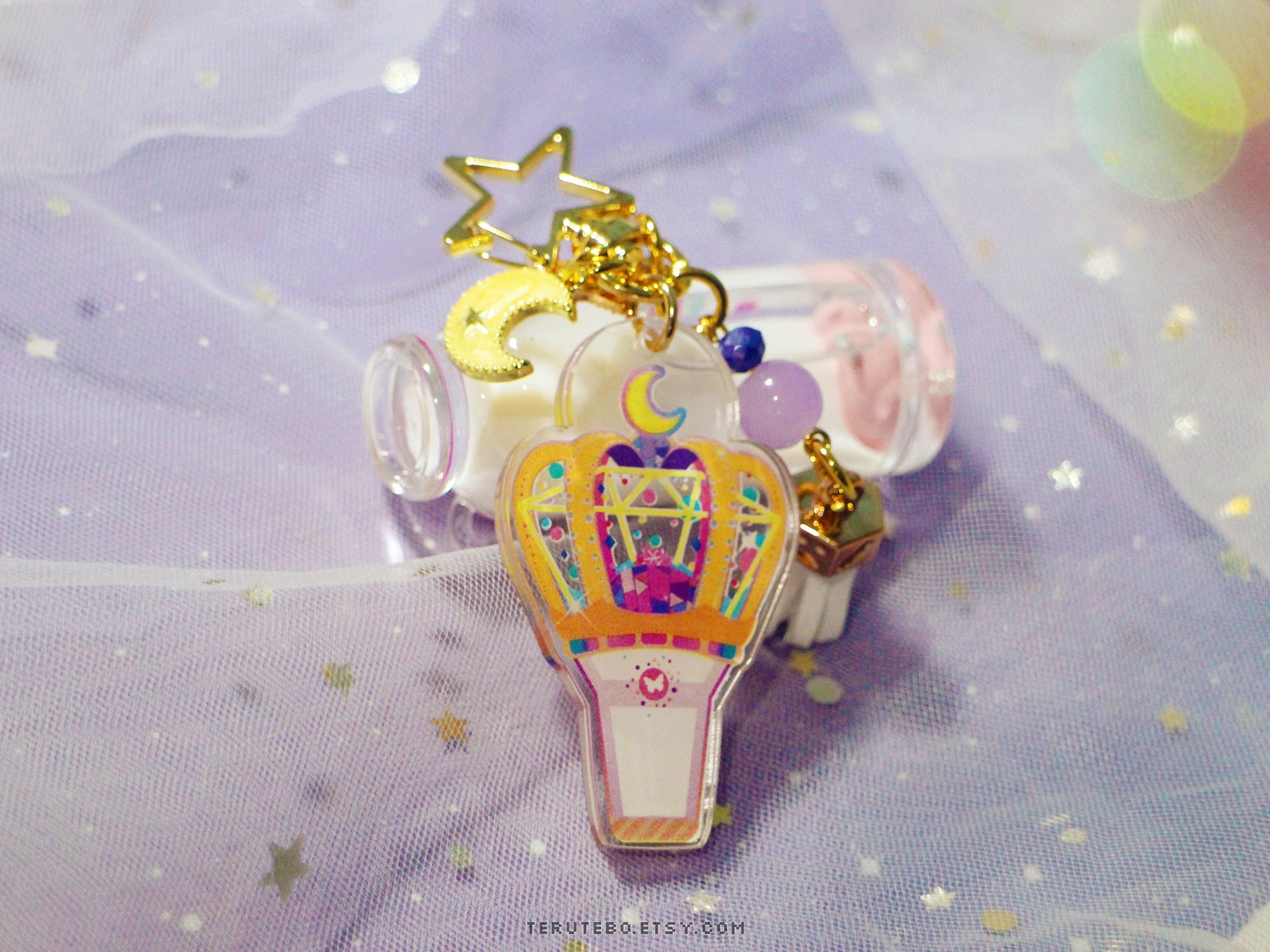 LOONA Keychain / Loona Lightstick Keychain (random Moon Charm) - Etsy