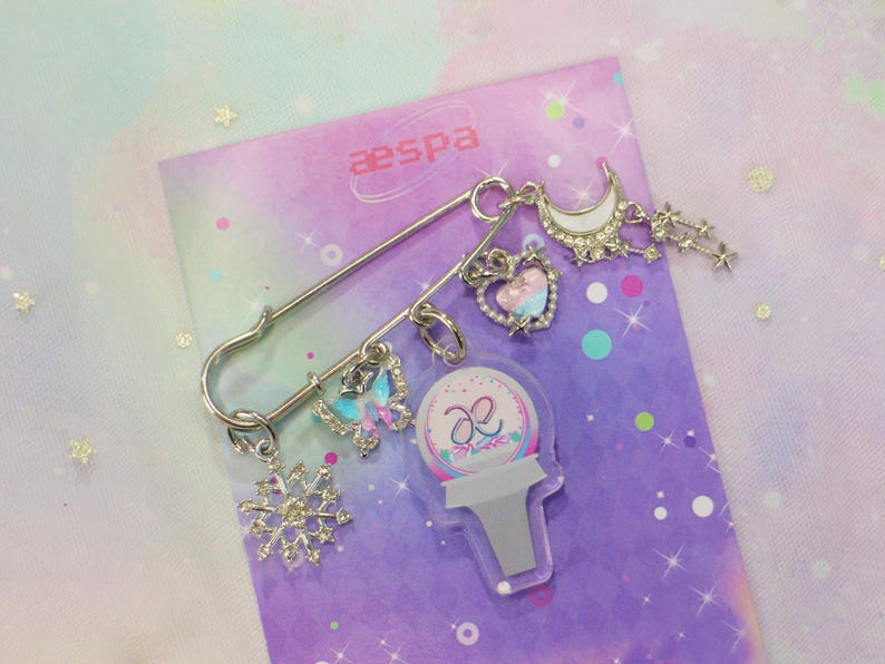 Aespa Pins - Supernova Themed Brooch - Winter | Karina | Giselle ...