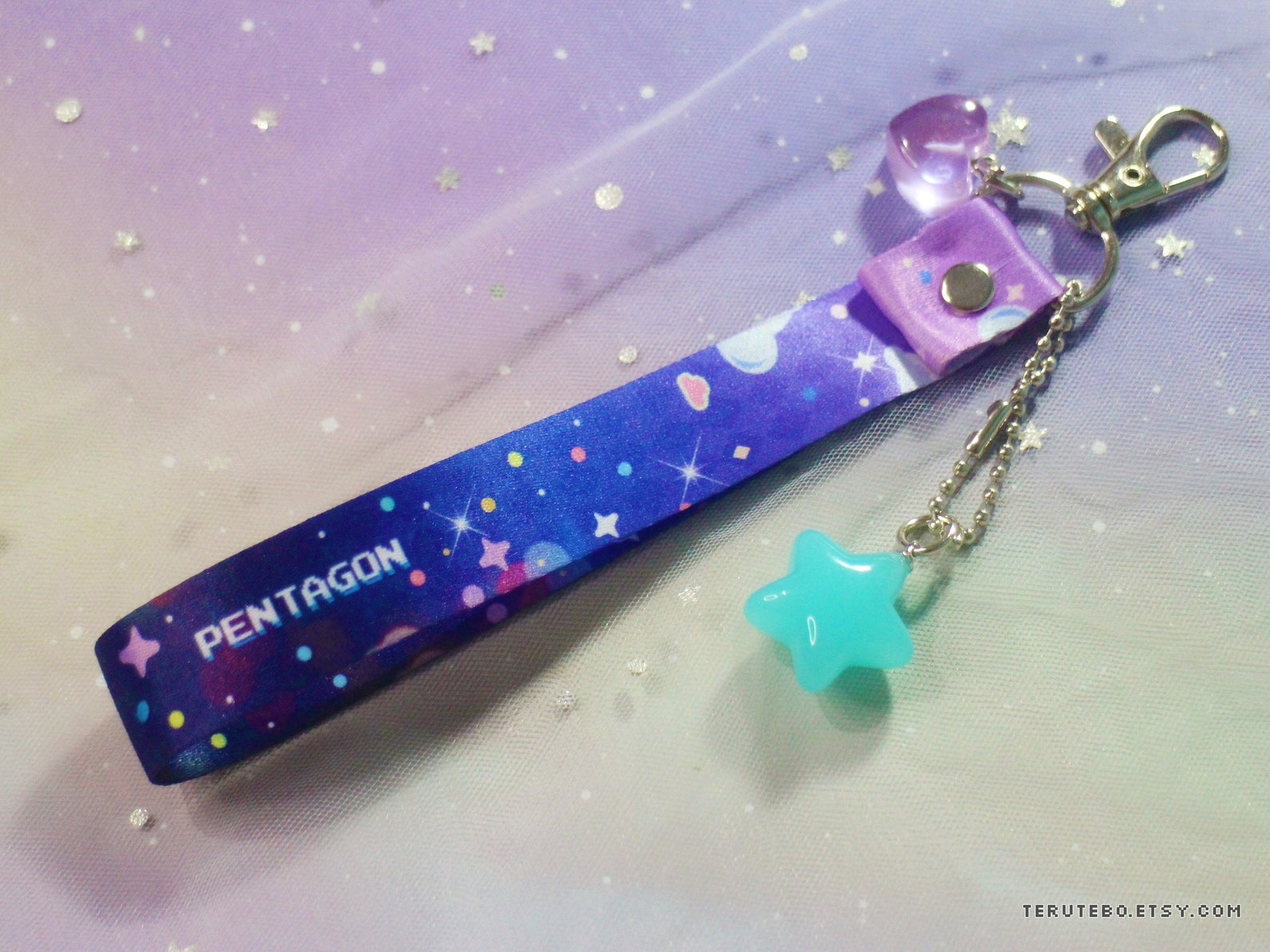 PENTAGON Lightstick Keychain / Acrylic Keychain - Etsy