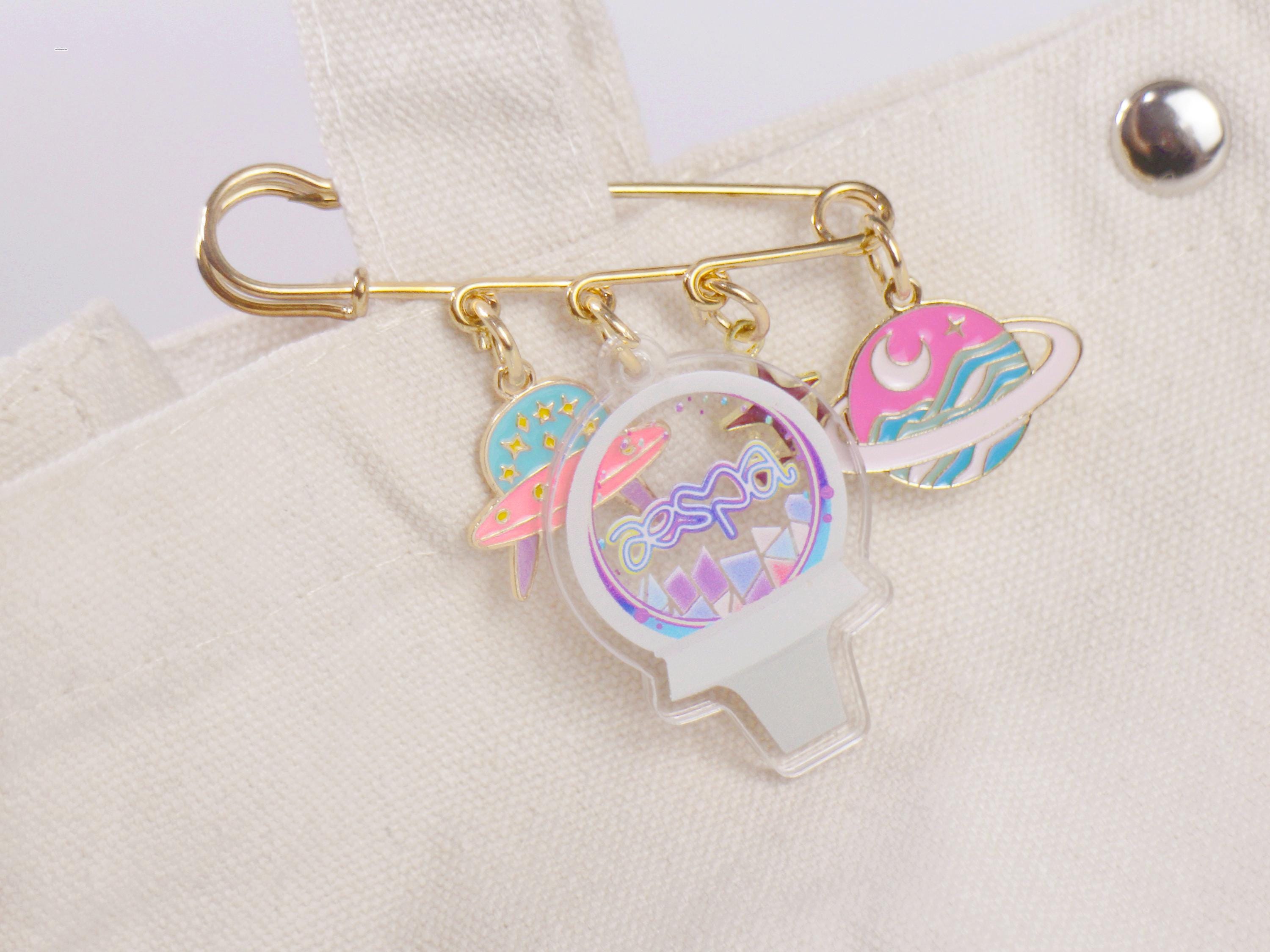 Aespa Pins - Supernova Themed Brooch - Winter | Karina | Giselle ...