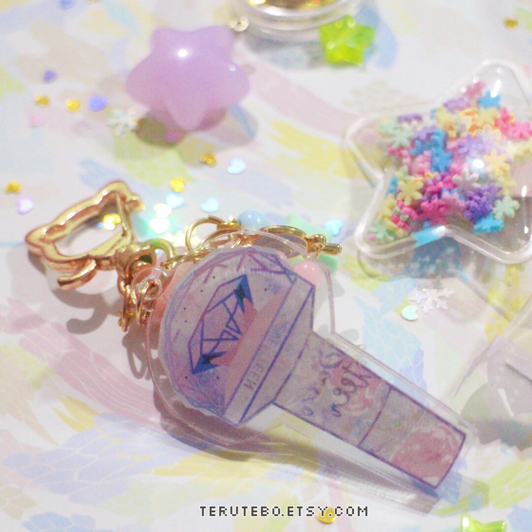 SEVENTEEN Keychain / SEVENTEEN Charm / SEVENTEEN Lightstick Acrylic ...