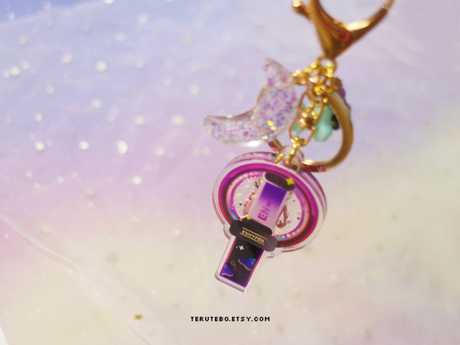 ENHYPEN KEYCHAIN / LIGHTSTICK Charm big - Etsy