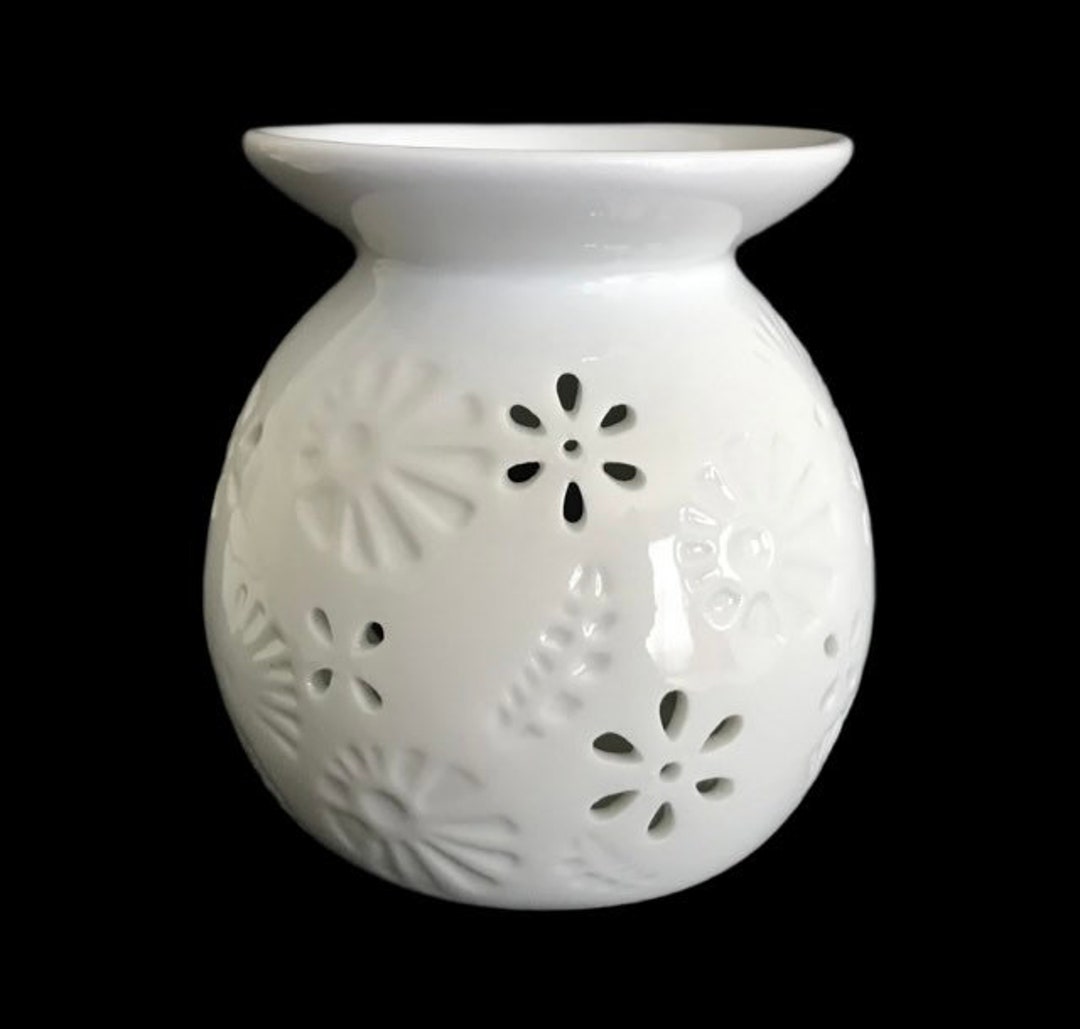 White Cut Out Flower and Leaf Tea Light Burner, Wax Melts/oil, Tea ...