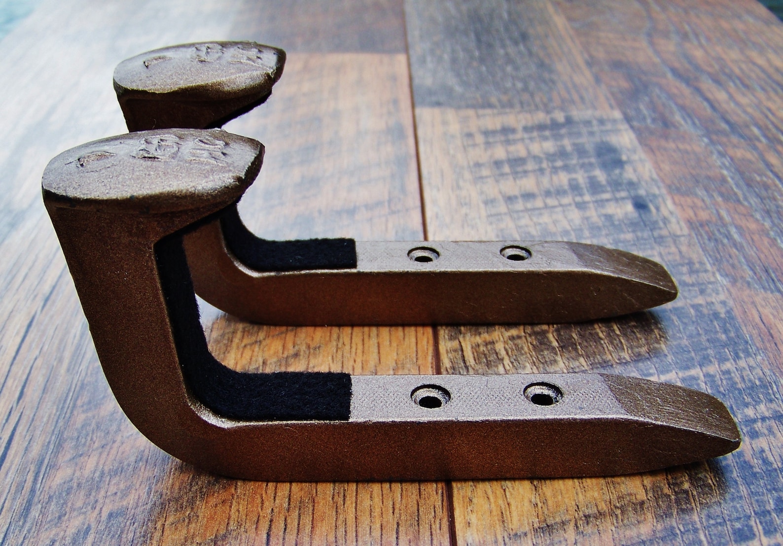 Gun Rack Shotgun Hooks Rifle Hangers Archery Bow Felt Lined Wall Mount ...