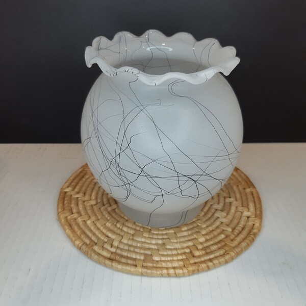 Spaghetti Vase - Etsy