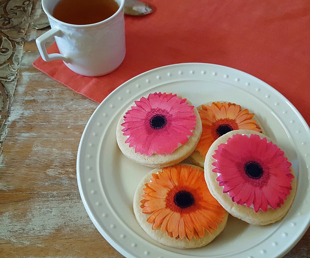 Edible Gerbera Daisy Cake, Cupcake & Cookie Toppers, Wafer Paper or ...