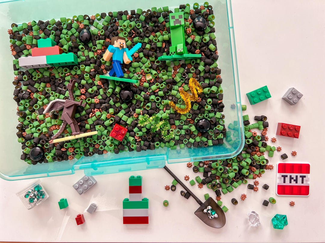 MINE BUILDERS Pack + Play Box - Minecraft Inspired Sensory Kit ...