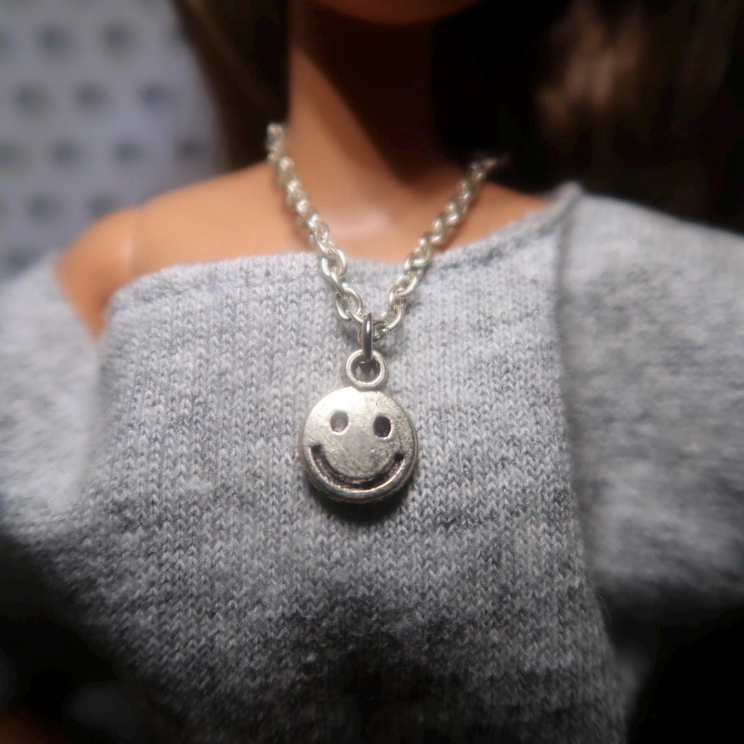 Smiley Face (silver)-handmade Doll Necklace, 1/6th Scale, Wearable ...