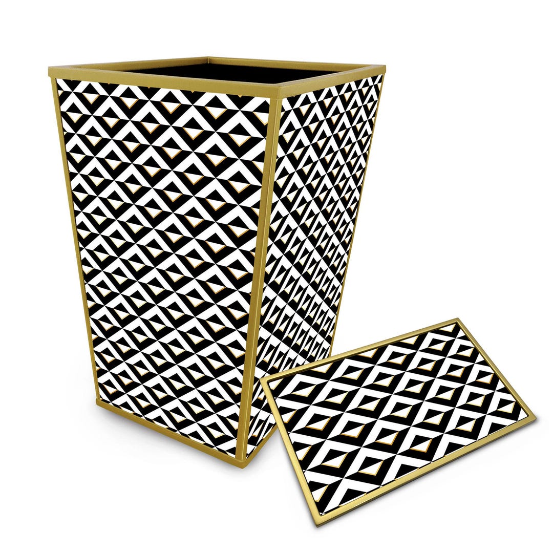 Bath Set – Black and White Triangles – Elegant 2-piece Bath Set ...