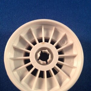 Singer Spool Pin Cap Fits 6211,6212,6214,6215,6217,7033,9000,9015,9030 ...