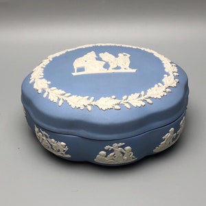 60s Wedgwood Blue Covered Trinket Box 5"x2" Round Scallop Jasperware ...