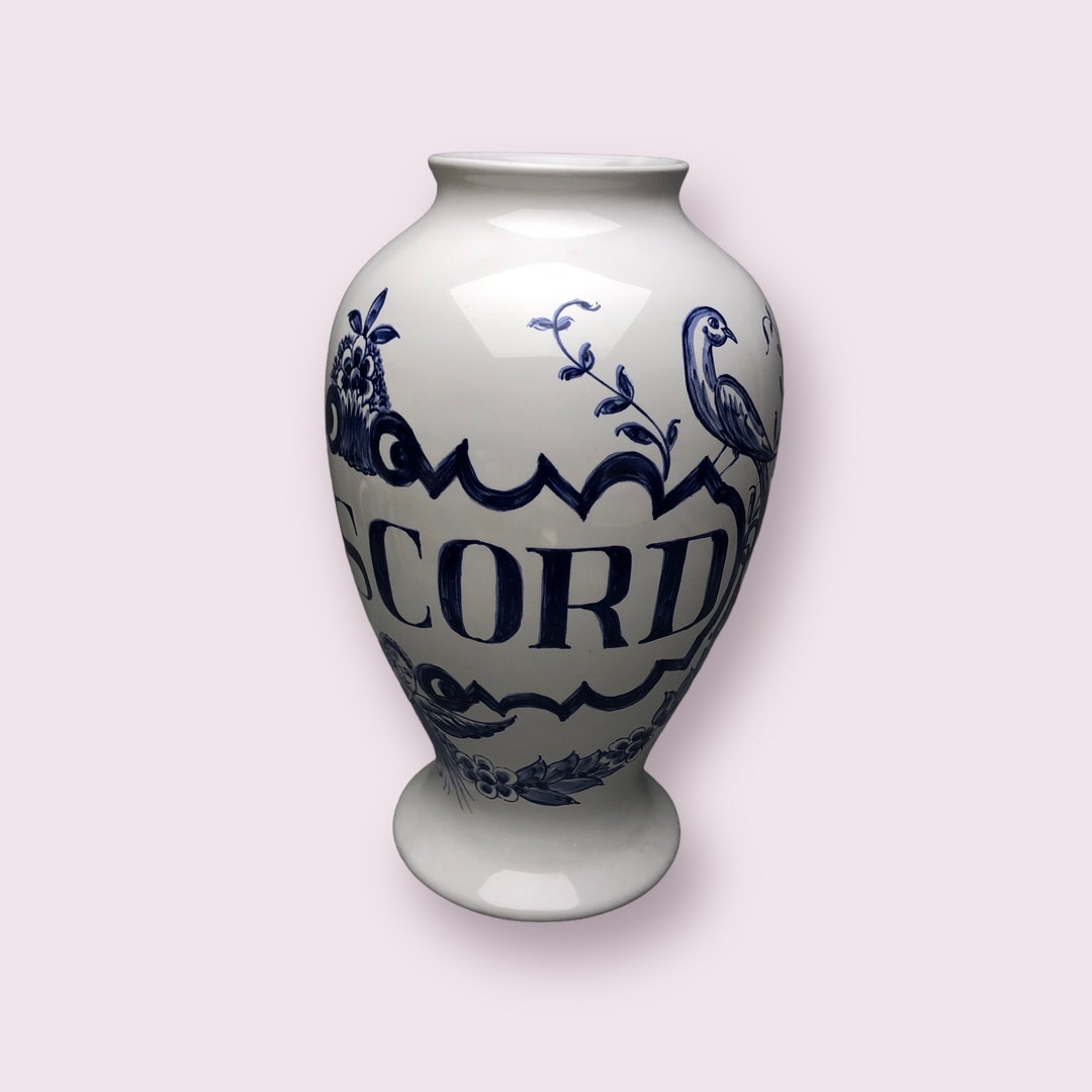 Lilly Pharmaceutical (c)1989 DIASCORD Portugal 10" Vase Blue/white ...