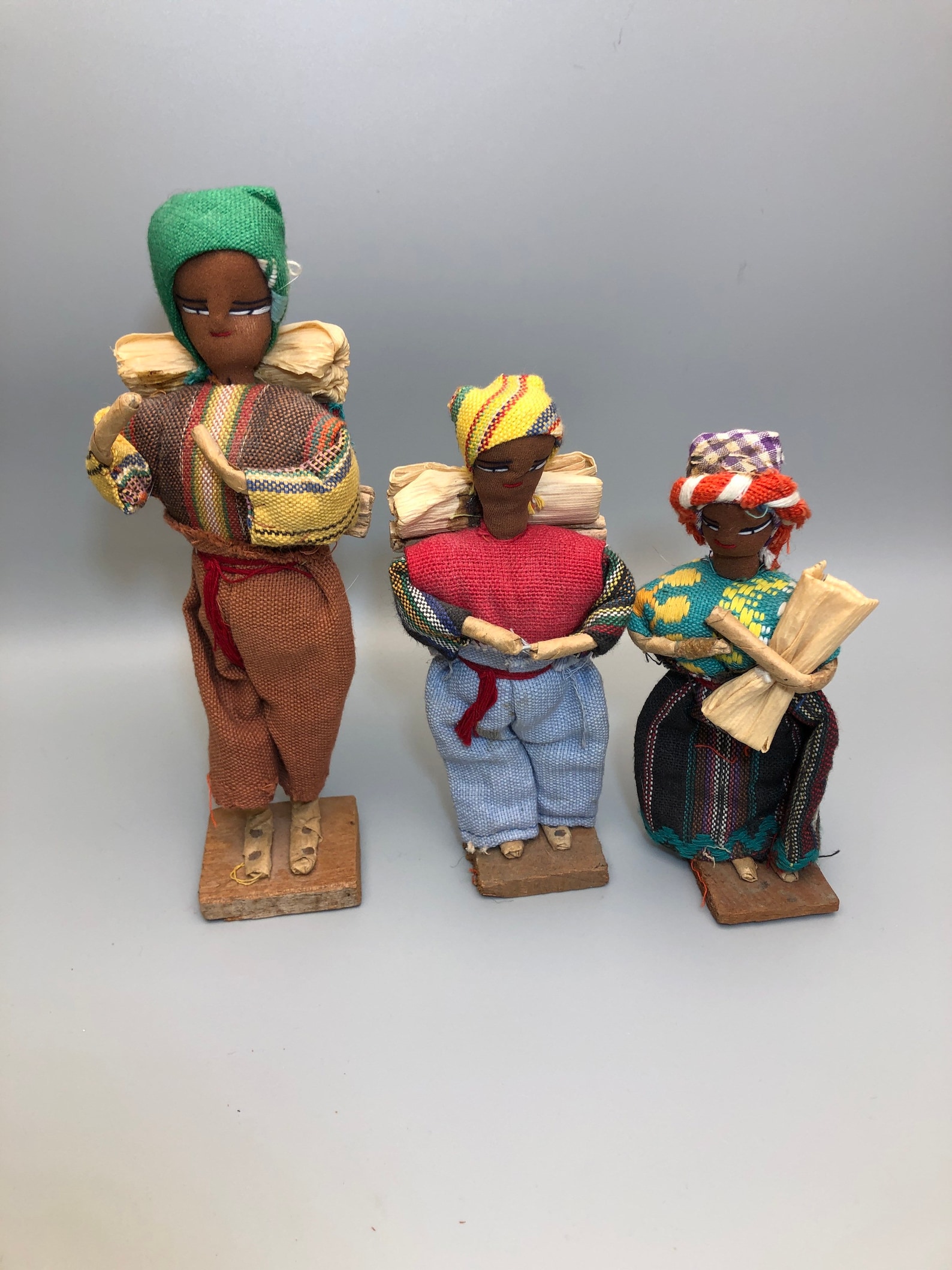 Peru Folk Art Set of 3 Dolls, Hand Made Family Dolls Carrying Bundle on ...