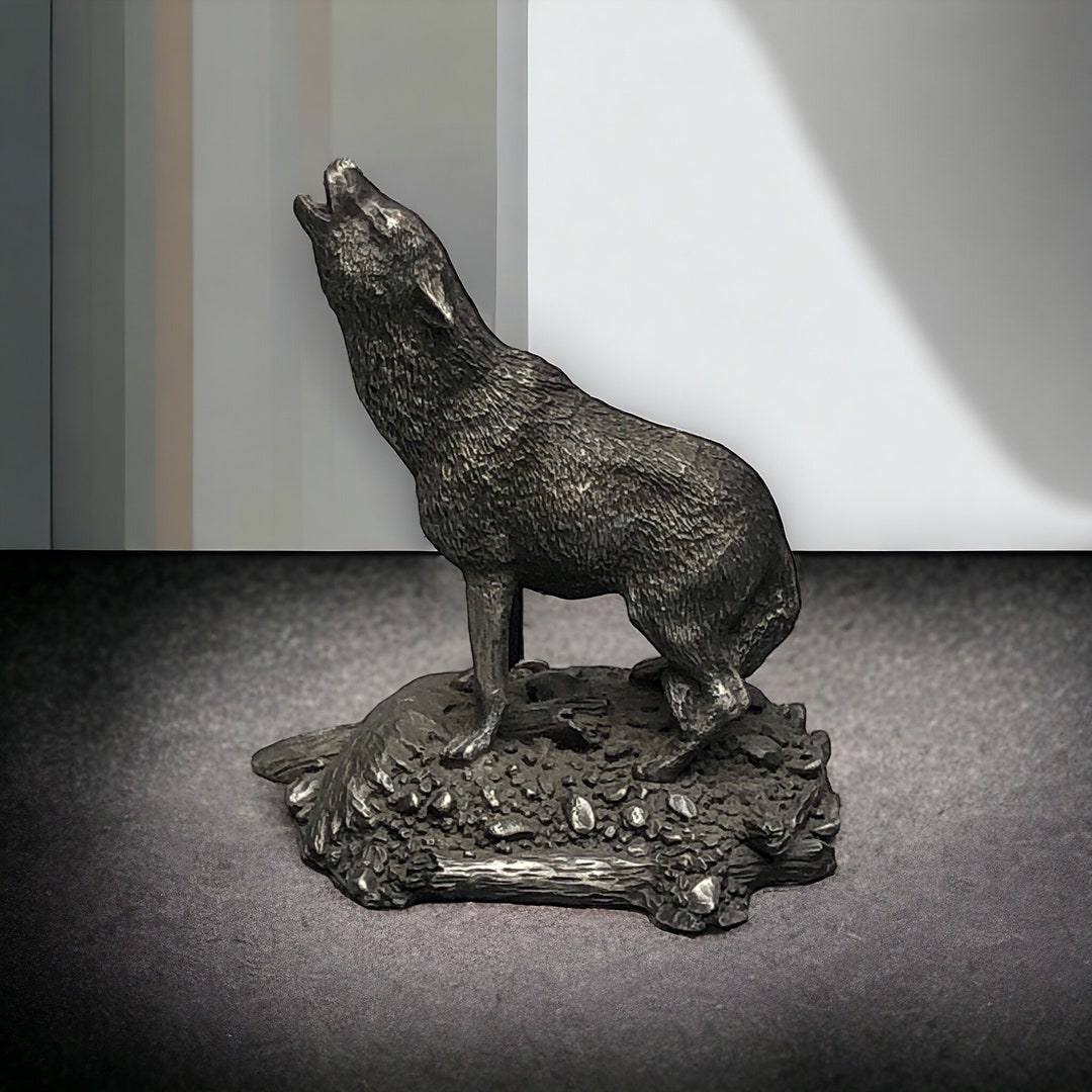 Fine Pewter the Timber Wolf by Franklin Mint Signed by Artist R. Berg ...