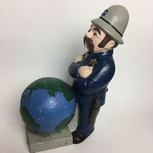 Pinkerton Security & Investigation Service 1992 Statue #21 Chalkware ...