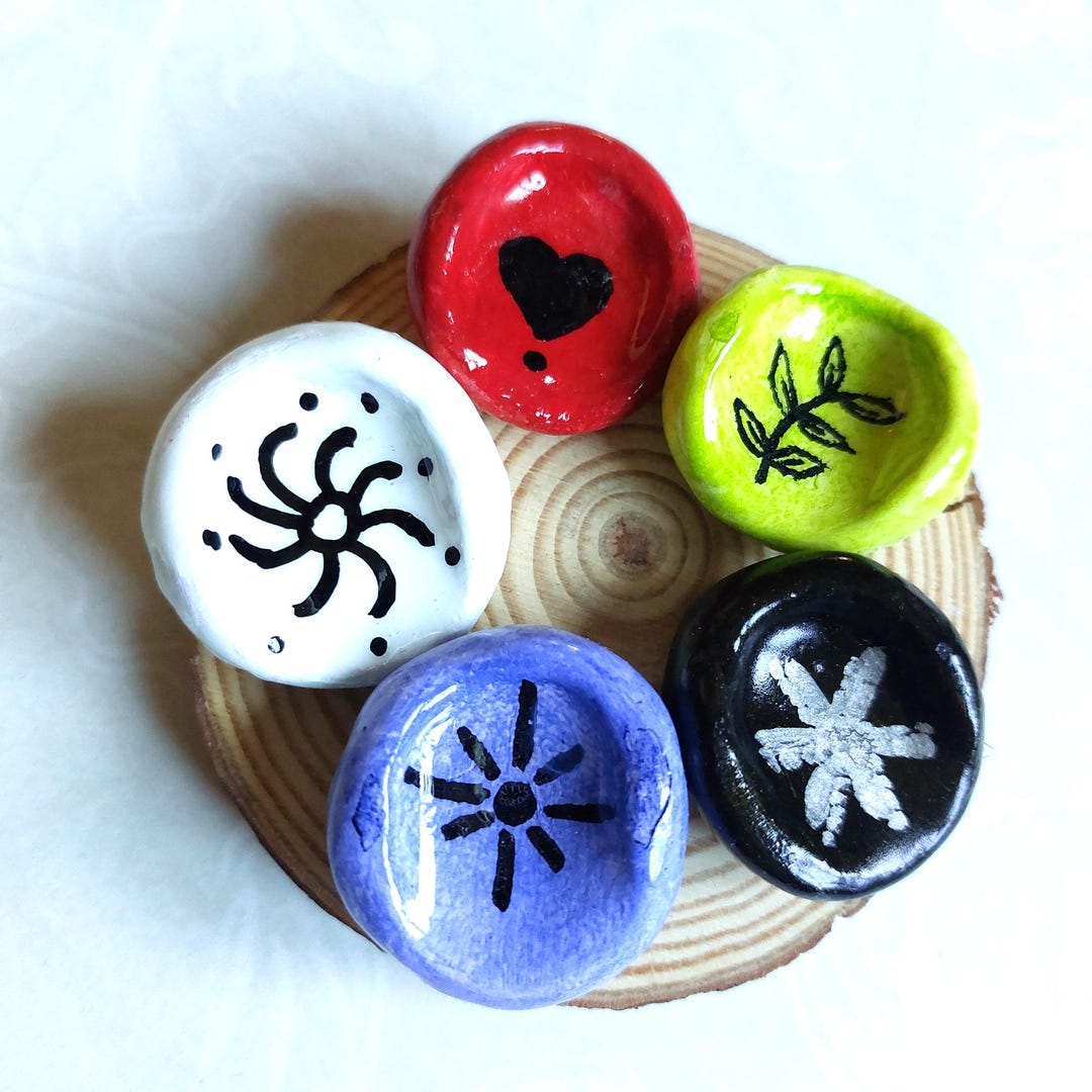 Mystical Worry Stones in Clay, Worry Stones, Anti Stress – Hand Painted ...
