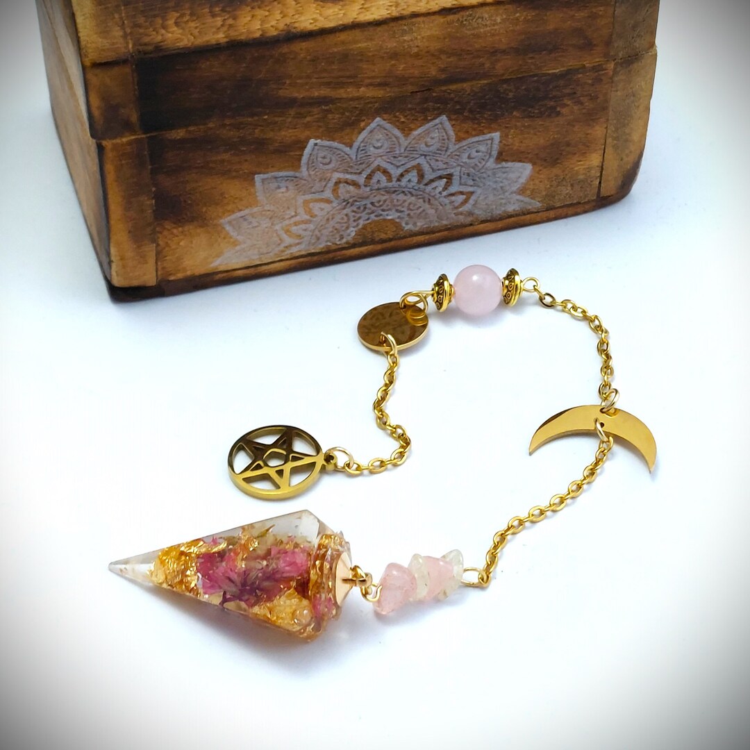 Divinatory Pendulum Rose Quartz, Pentacle, Moon, Dried Flowers Resin ...