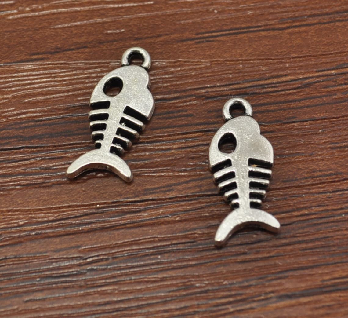 Antique Silver Metal Fish Bone Charm,skull Fish Pendant(double Sided ...