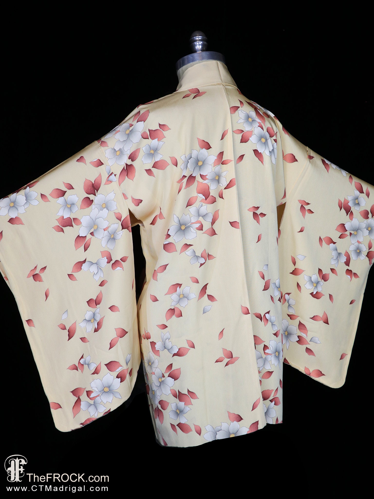 Yellow Silk Haori Kimono, Robe or Jacket or Dressing Gown, Vintage ...