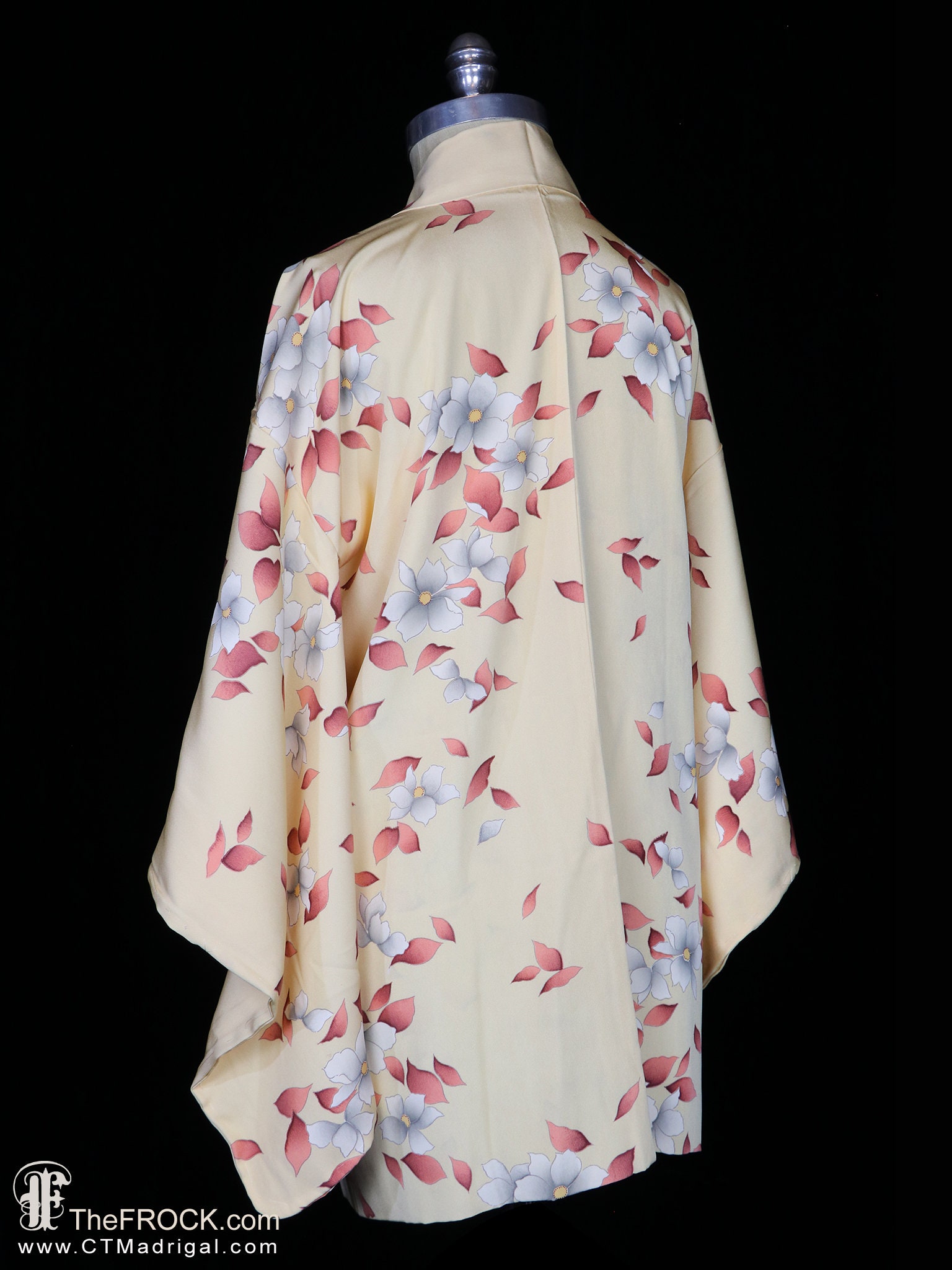 Yellow Silk Haori Kimono, Robe or Jacket or Dressing Gown, Vintage ...