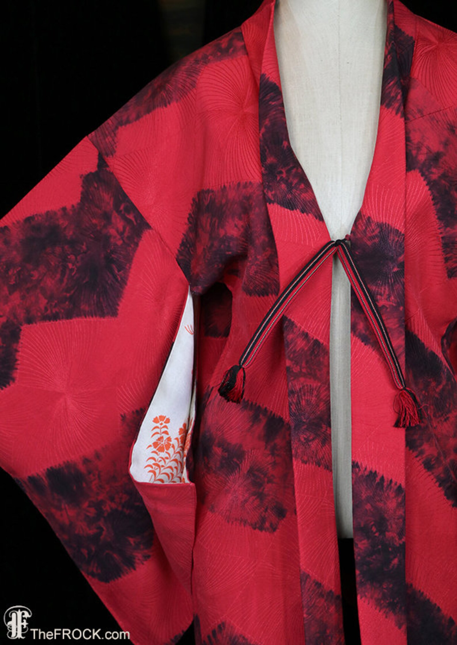Old Silk Haori Kimono, Robe or Jacket or Dressing Gown, Vintage Red ...