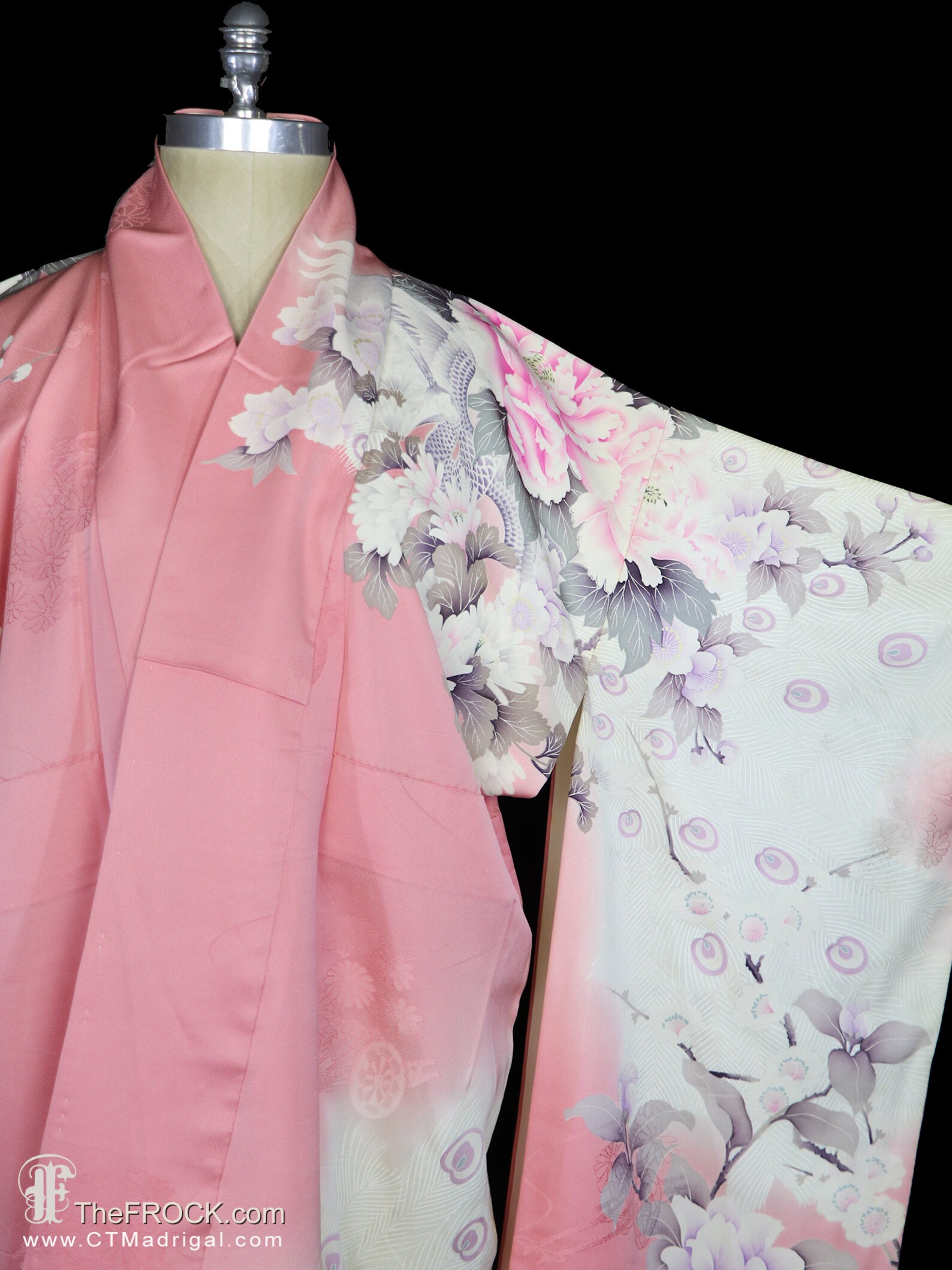 Vintage Silk Furisode Kimono, Robe Coat Dressing Gown, Pink Ivory White ...