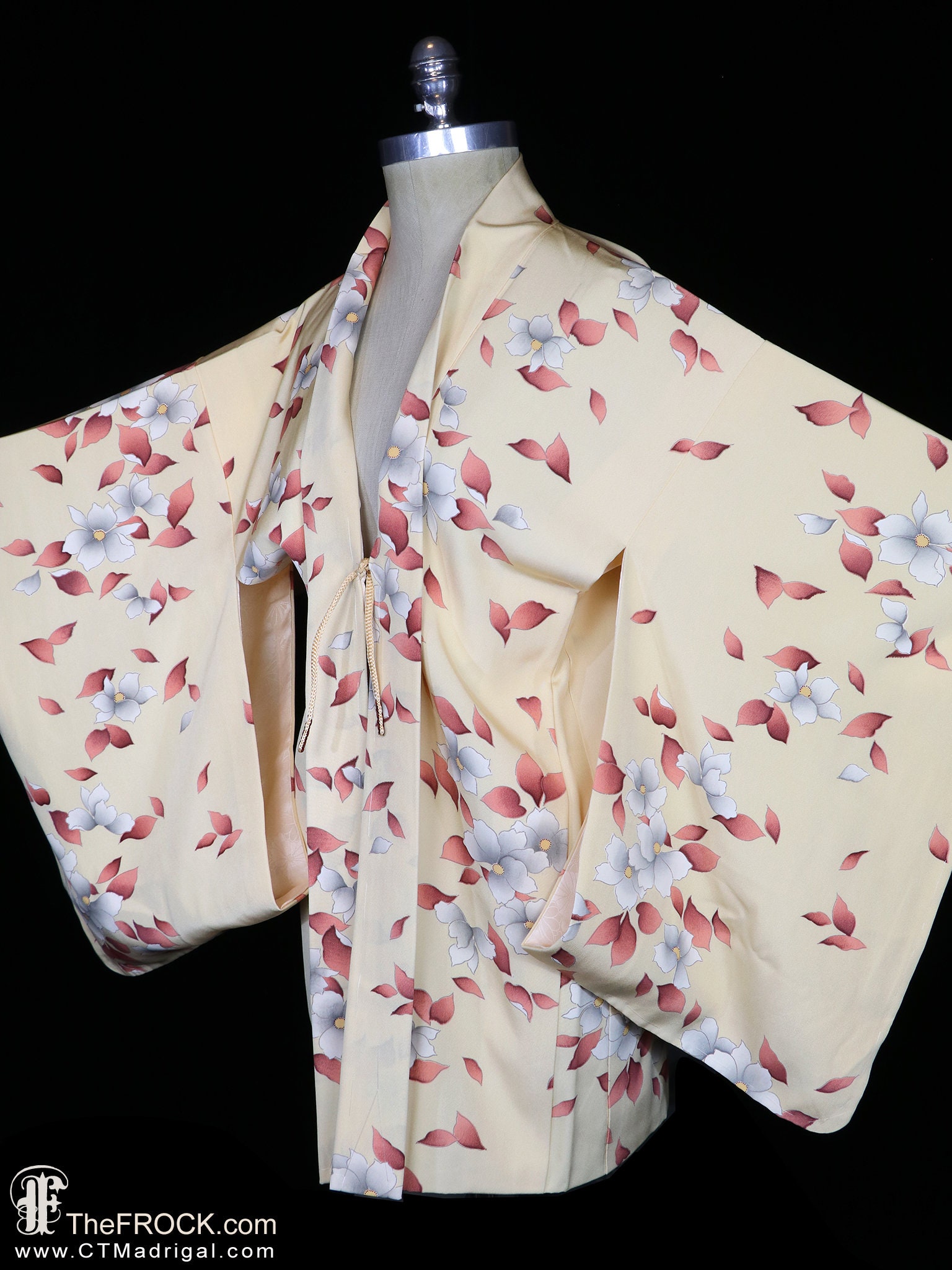 Yellow Silk Haori Kimono, Robe or Jacket or Dressing Gown, Vintage ...