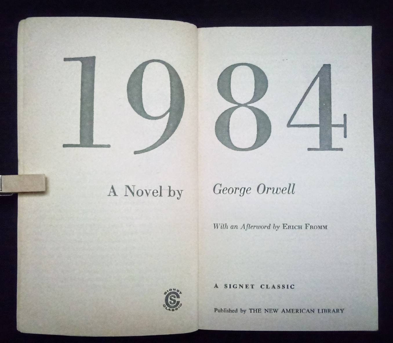 George Orwell's 1984 Signet 1961 36th-printing A Signet - Etsy