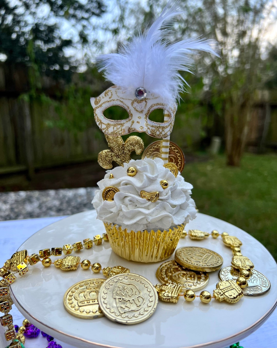 Fake Mardi Gras Cupcakes, Mask With Feathers in White, Purple, Pink ...