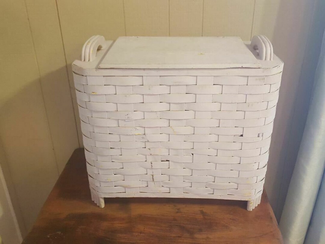 Small Vintage Mid Century Bench Top Woven Wicker & Wood Clothes Laundry ...