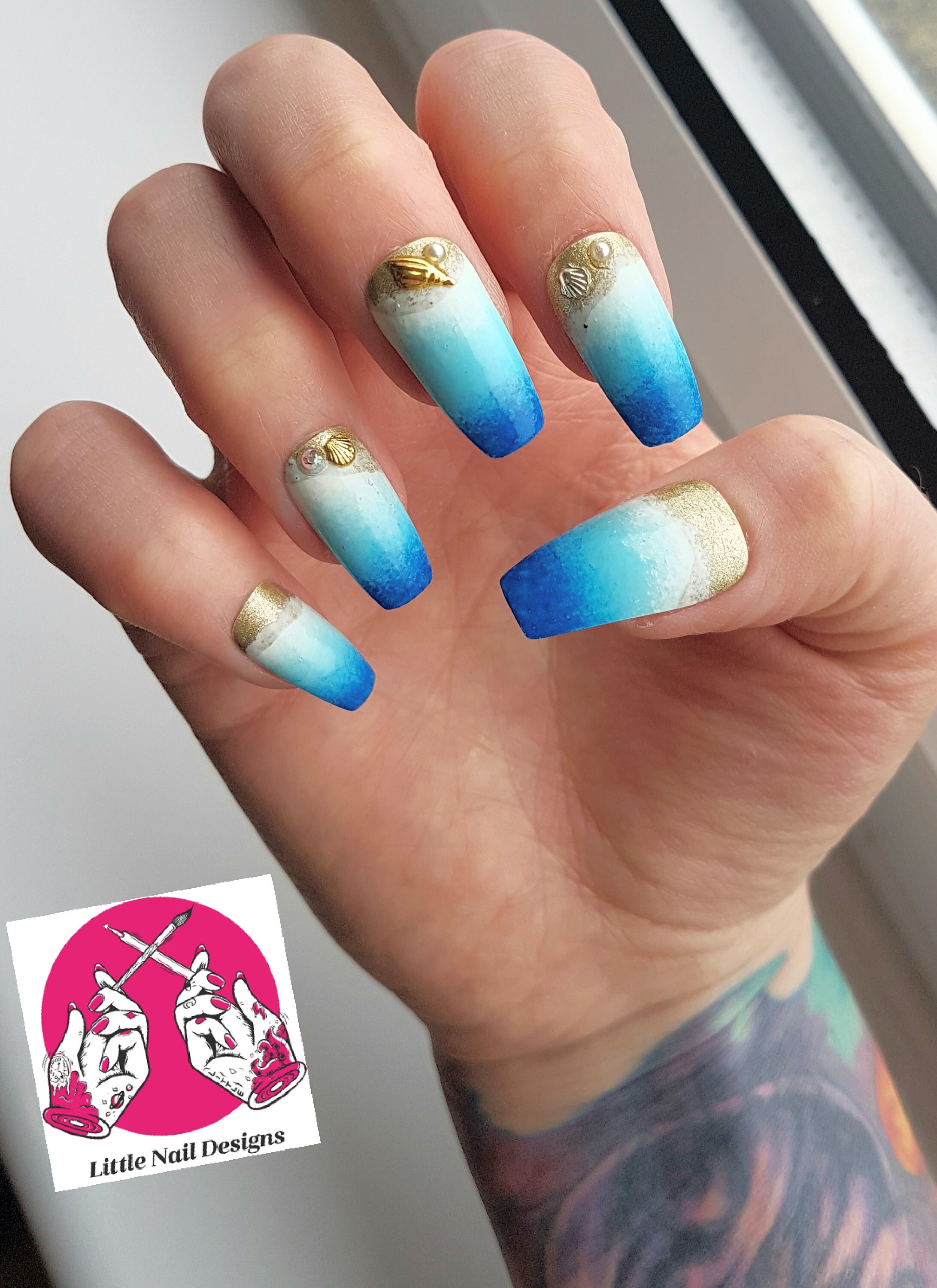 Beach Seaside Ocean Sea Shells Sand Hand Painted False Nails | Little ...