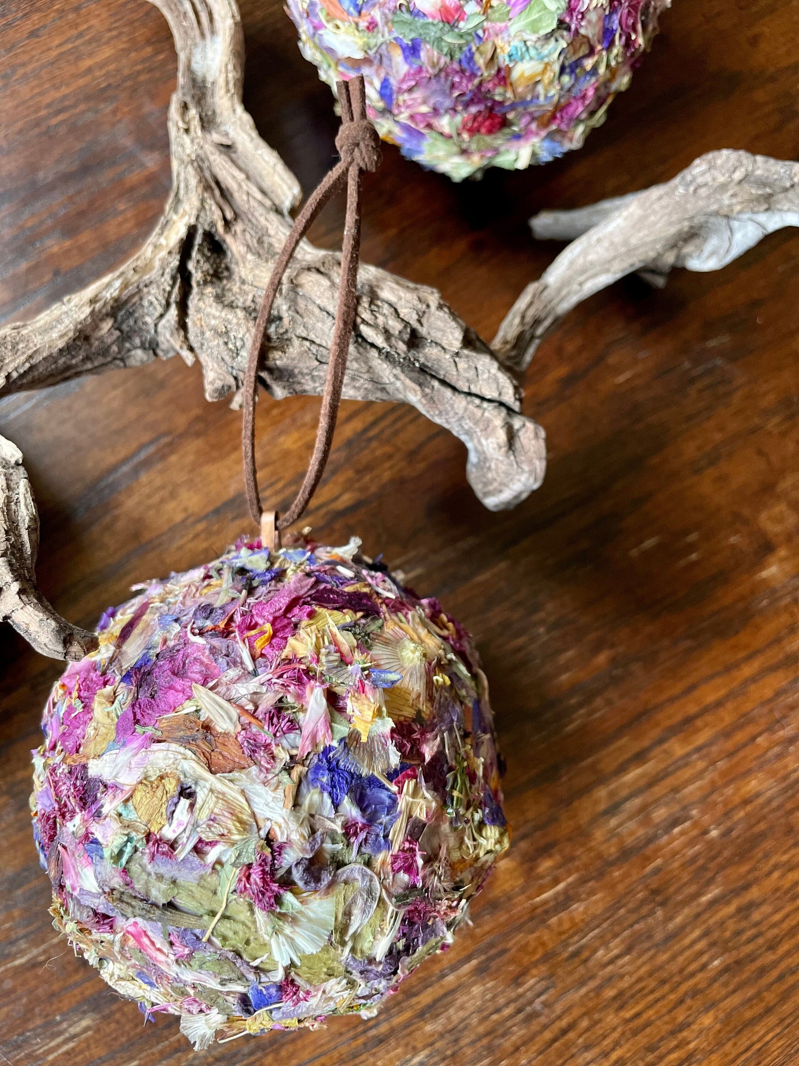 Dried Flower Sphere / Everlasting Flower Ornament / Decorative Ball ...