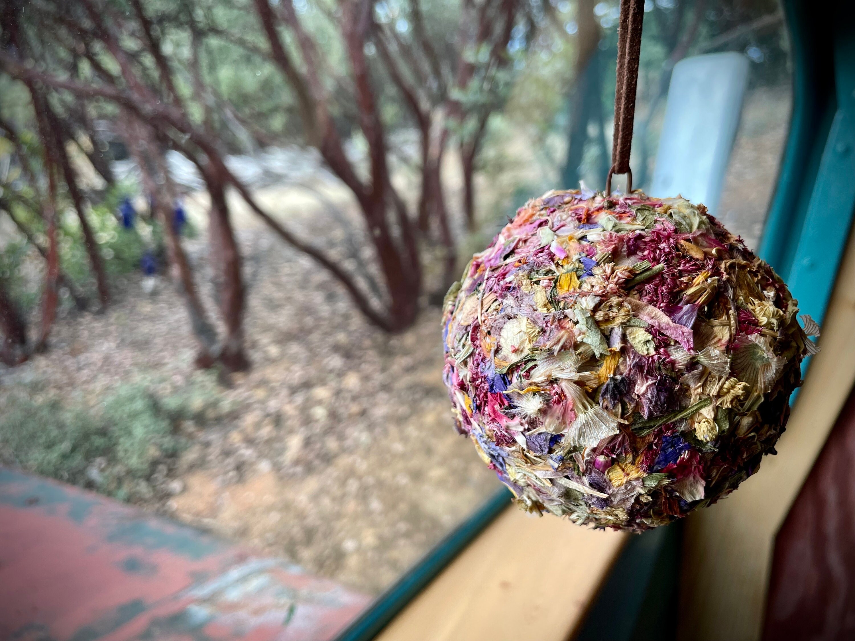 Dried Flower Sphere / Everlasting Flower Ornament / Decorative Ball ...