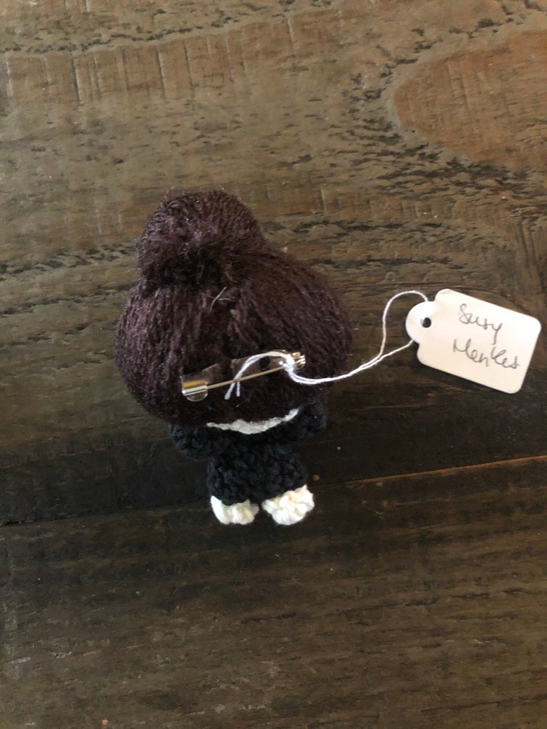 Handmade Crochet Suzy Menkes Pin, Vogue Fashion Icon - Etsy
