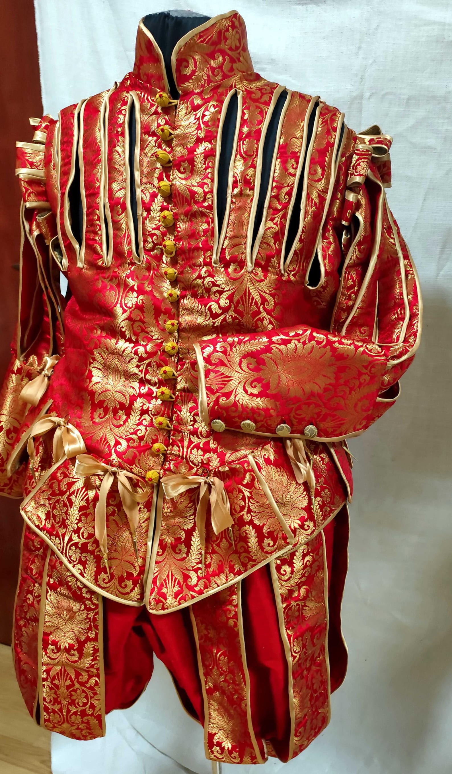 Complete Set | Silk Doublet and Trunkhose, Renaissance Silk Jacket ...