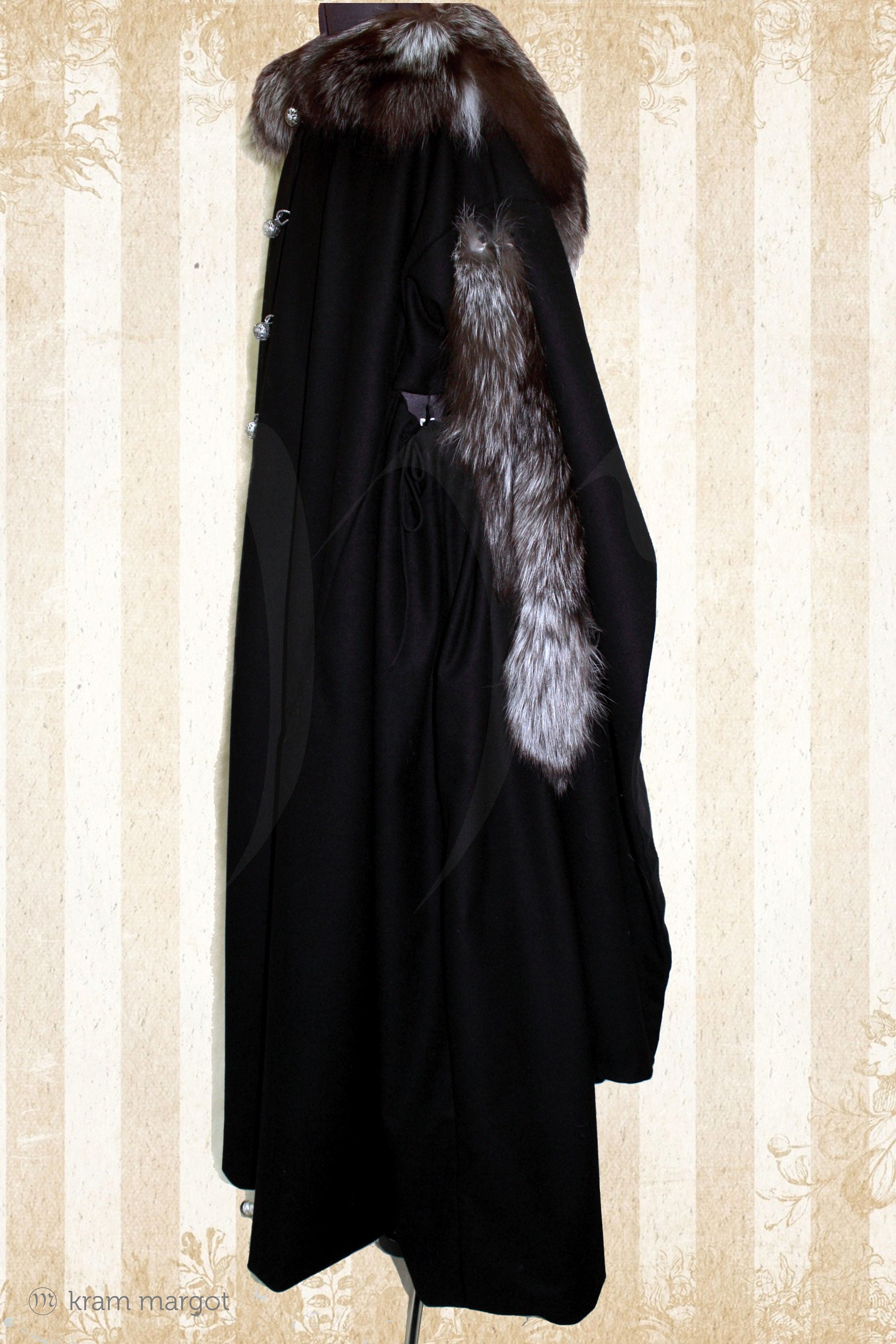 Delia, Custom-made Overcoat, Woolen Noble Cloak With Natural Fur ...