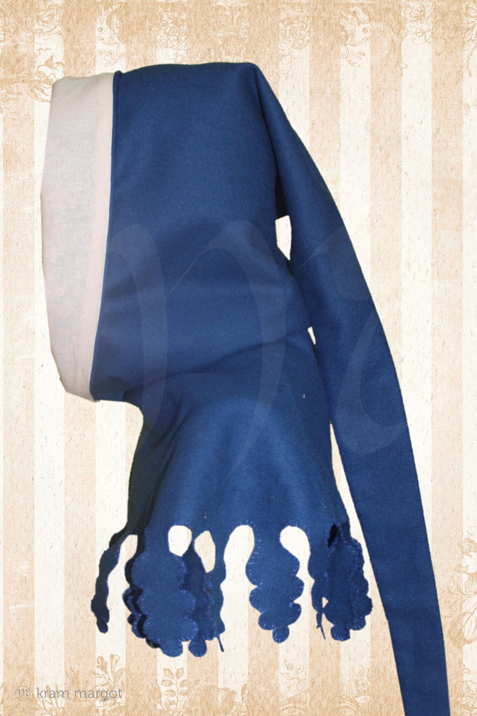 Hood With a Long Tail and Cutout, Medieval Hood With a Dagged Edge ...