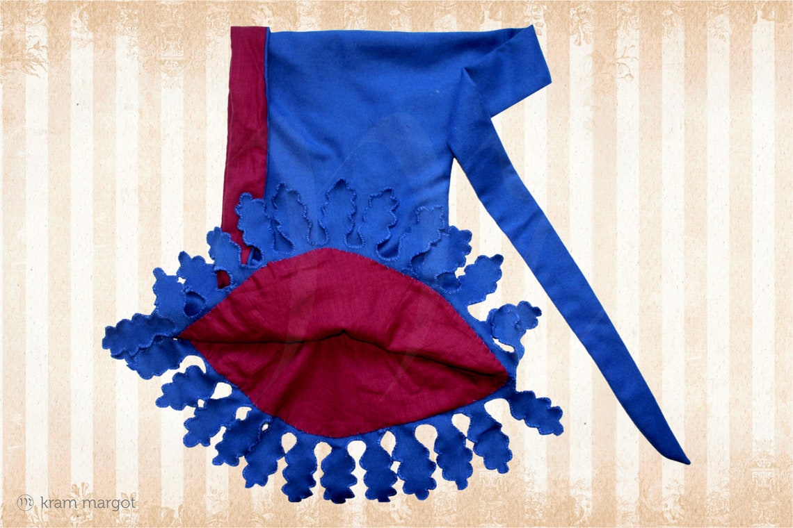 Hood With a Long Tail and Cutout, Medieval Hood With a Dagged Edge ...