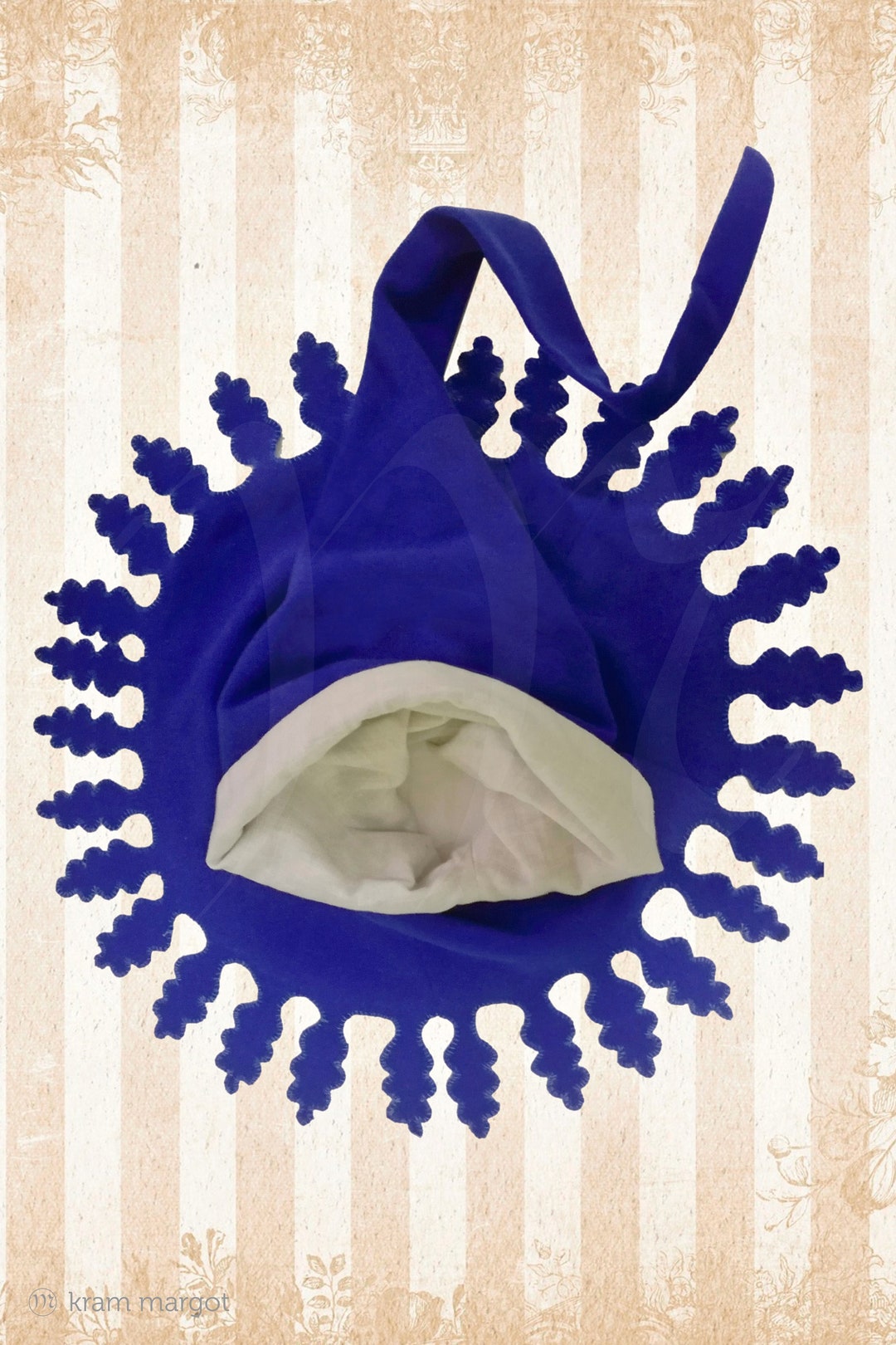 Hood With a Long Tail and Cutout, Medieval Hood With a Dagged Edge ...