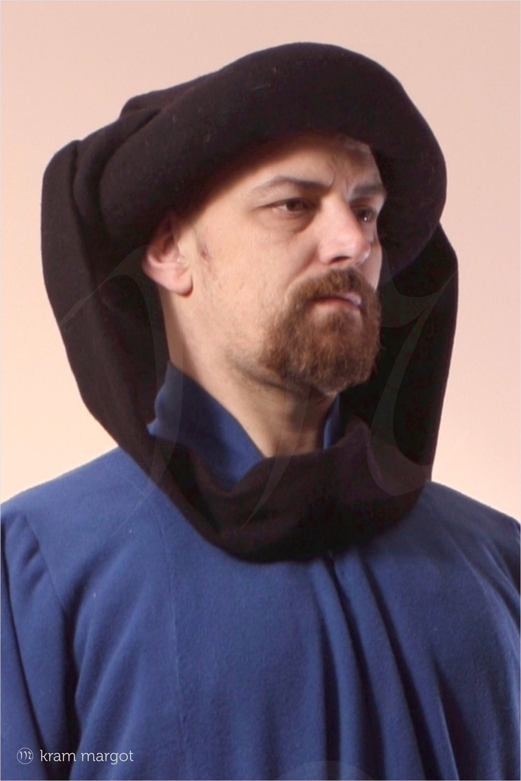Chaperone, Medieval Woolen Headwear With Dagged Edge and Liripipe, 15th ...
