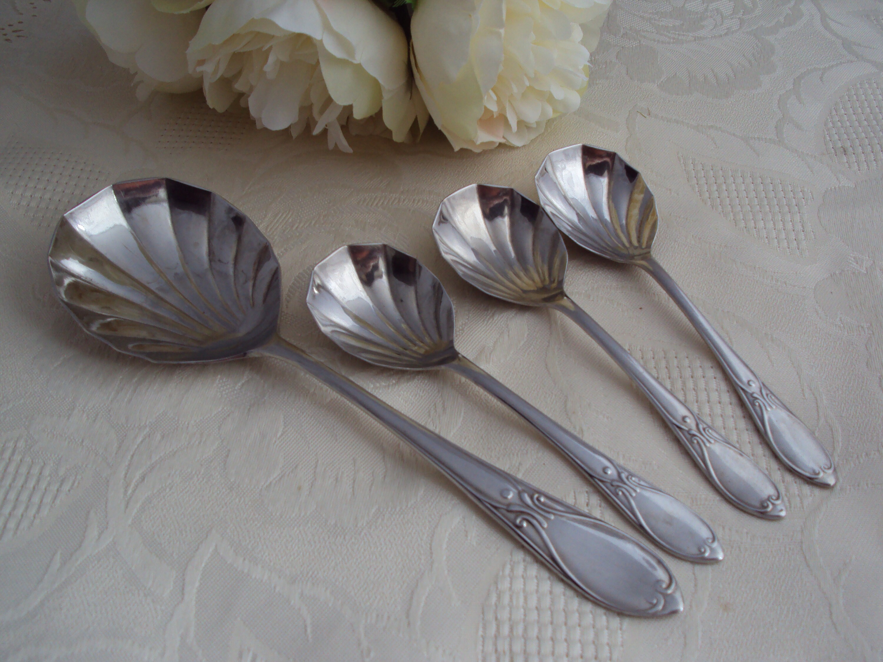 Flatware & Silverware Vintage Pie server from the 1960s England Sipelia ...